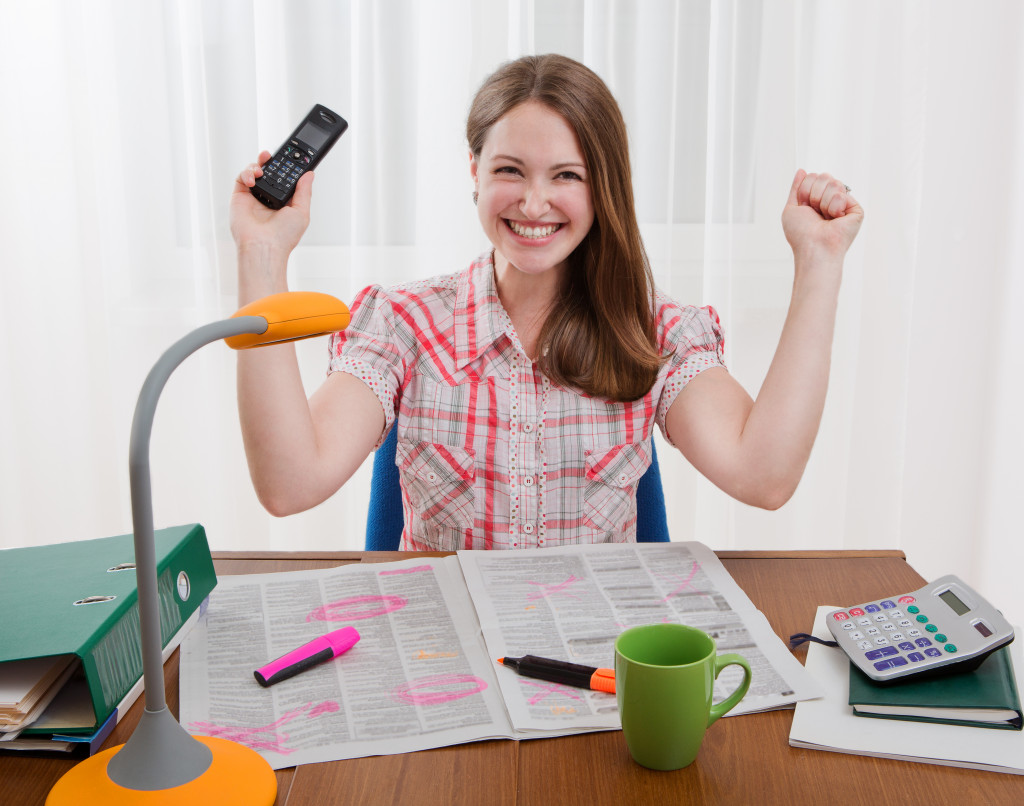 How to Upgrade Your Life with a New Job - B2 Cafe