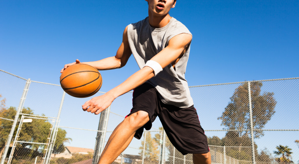 Ways To Improve as a Basketball Player - B2 Cafe